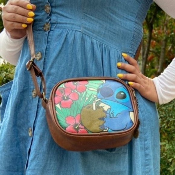 Loungefly | Bags | Lilo Stitch Stitch Coconut Crossbody Purse Loungefly ...